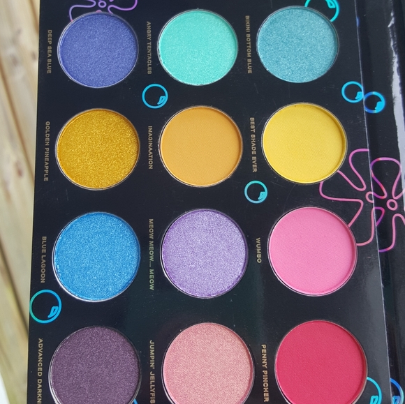Hipdot | Makeup | Spongebob Bikini Bottom Eyeshadow Palette | Poshmark